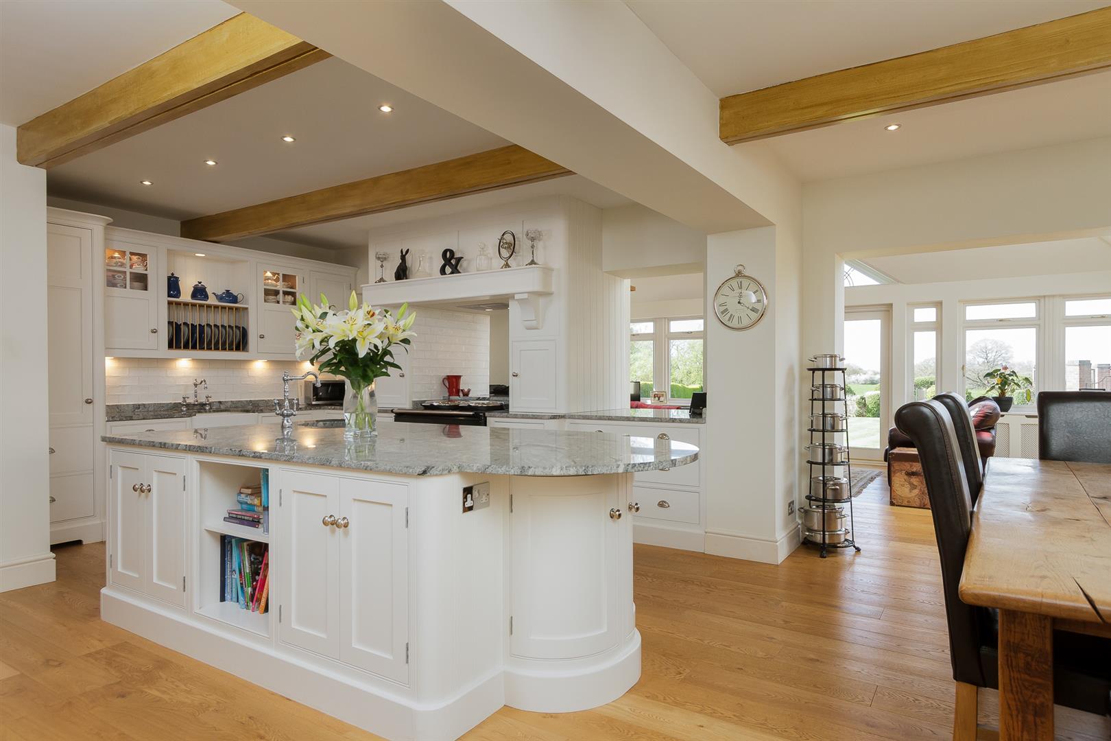 For sale | Baker Wynne & Wilson